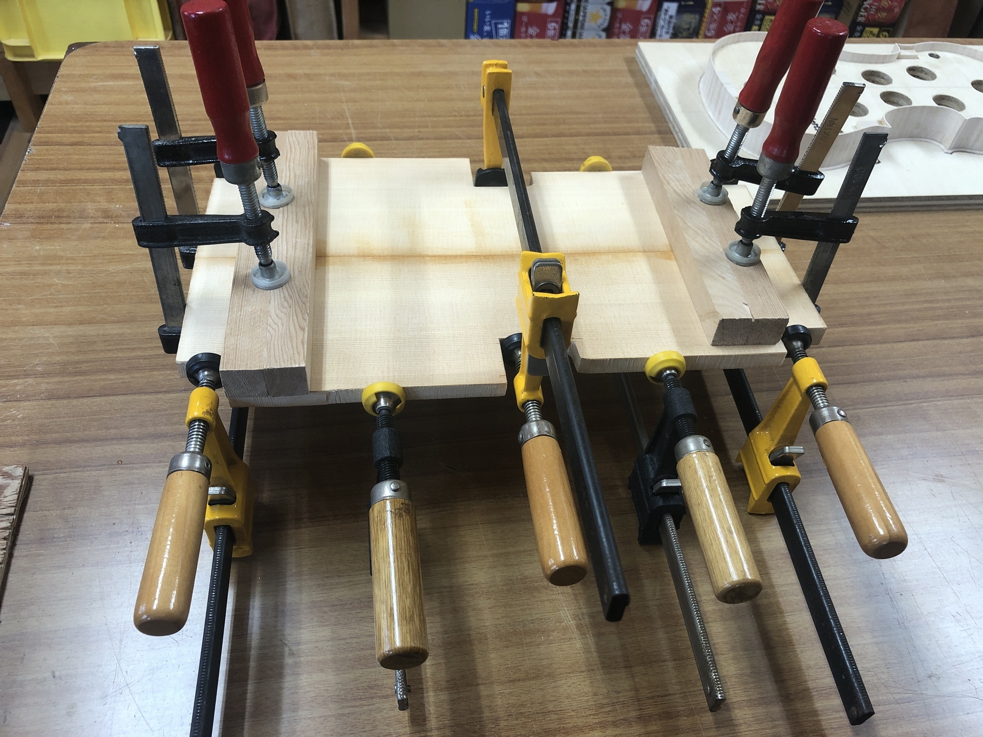 F. Garimberti, 1925 モデル: 表板の準備: こばやしヴァイオリン工房