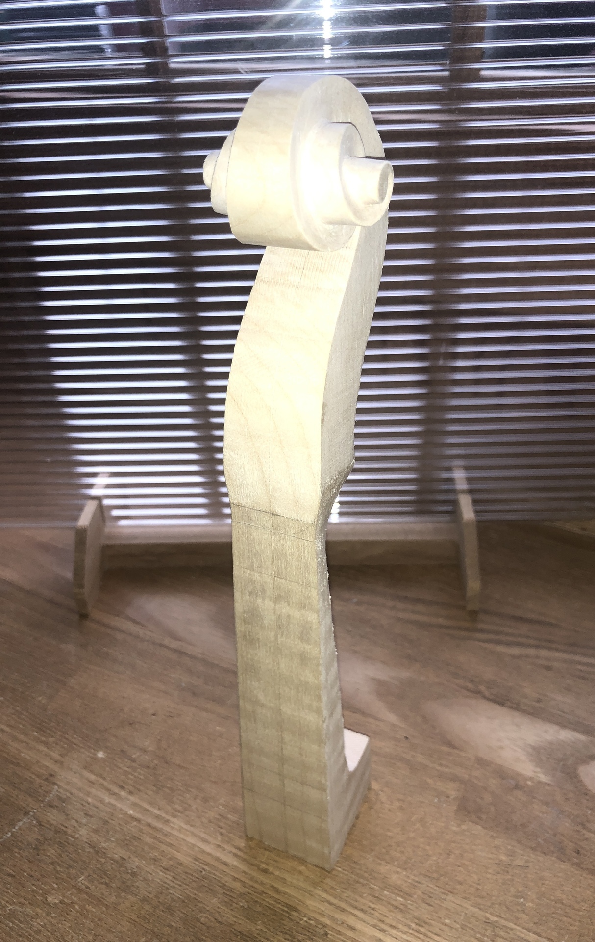 F. Garimberti, 1925 モデル“Marzia”: スクロール作製: こばやしヴァイオリン工房