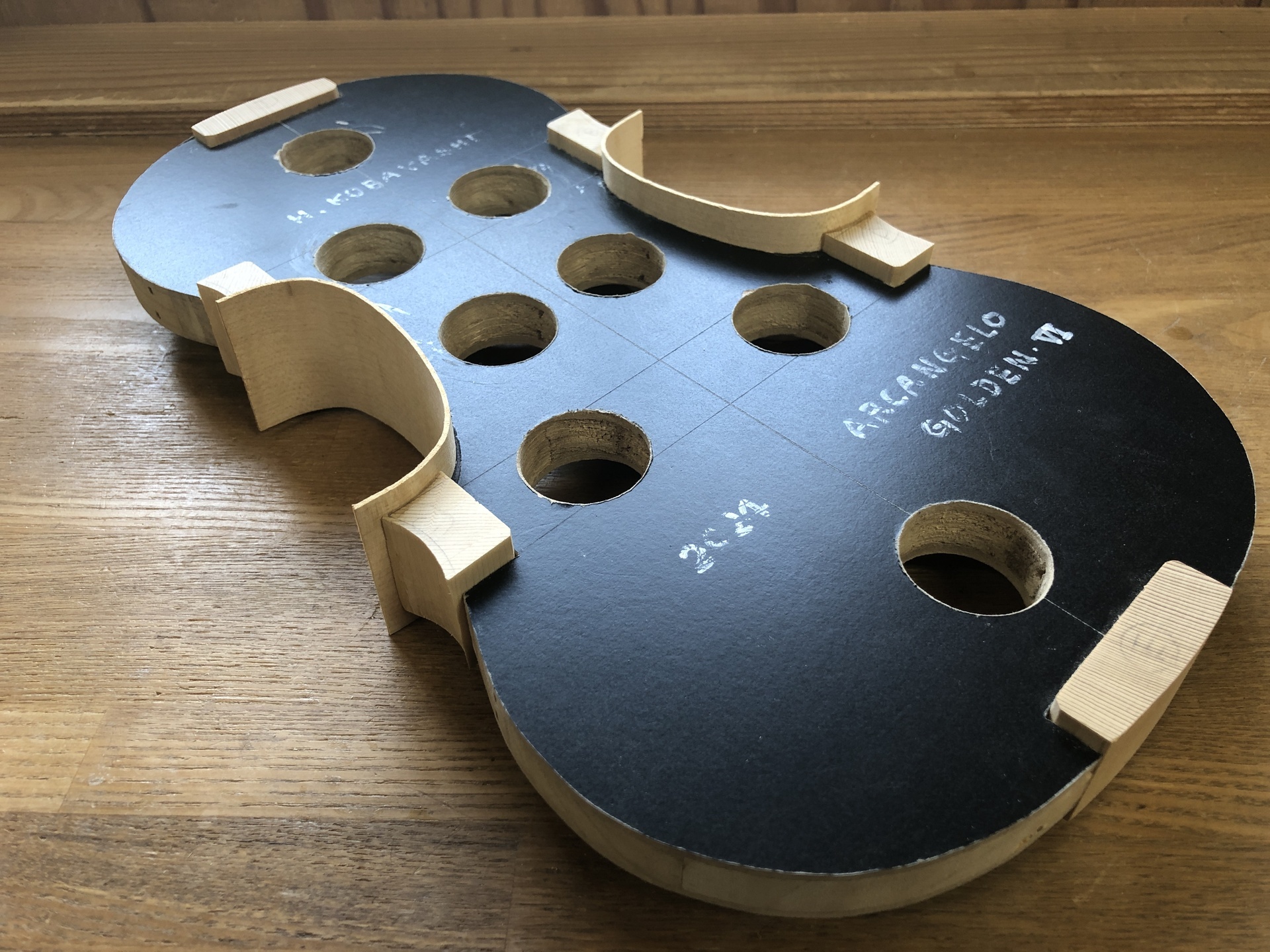 オリジナルモデルVer. 6: 黄金比ボディ(Aurelia)をマイナーチェンジ: こばやしヴァイオリン工房